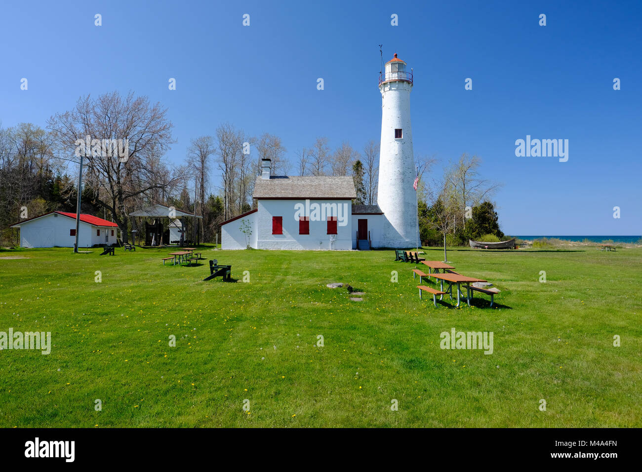 Sturgeon point lighthouse hi-res stock photography and images - Alamy