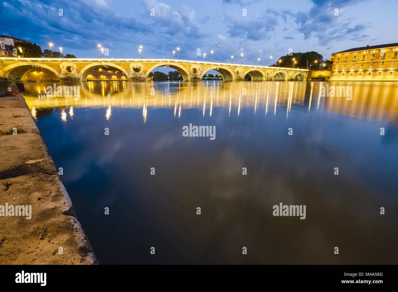 Pont Neuf bridge River Garonne, Toulouse, France Stock Photo - Alamy