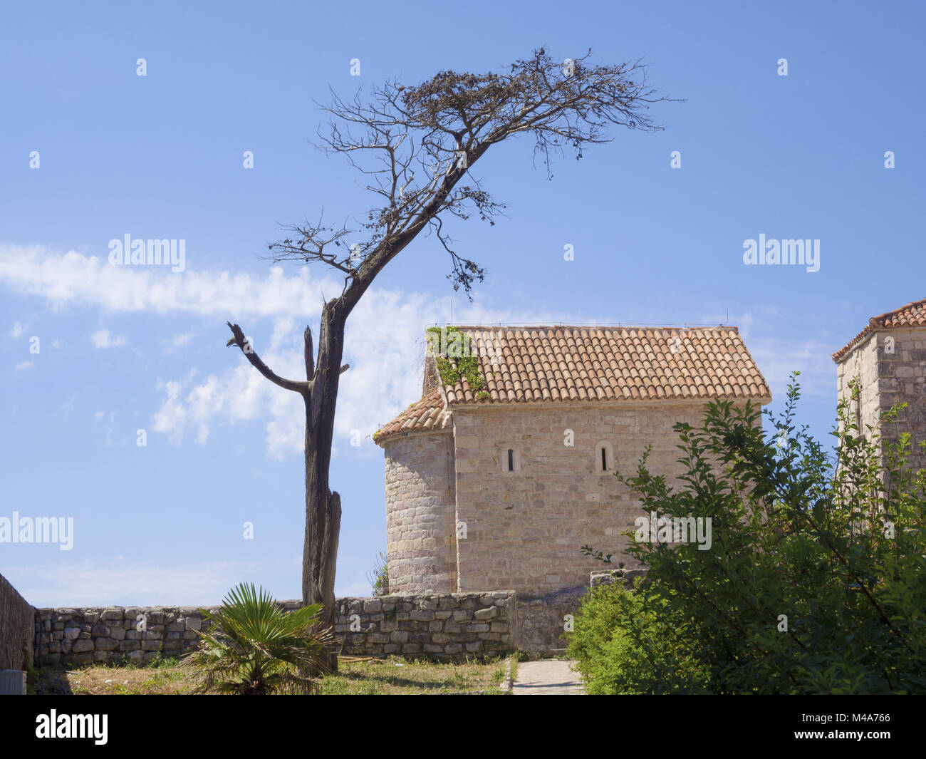 Mediterranean architecture hi-res stock photography and images - Alamy