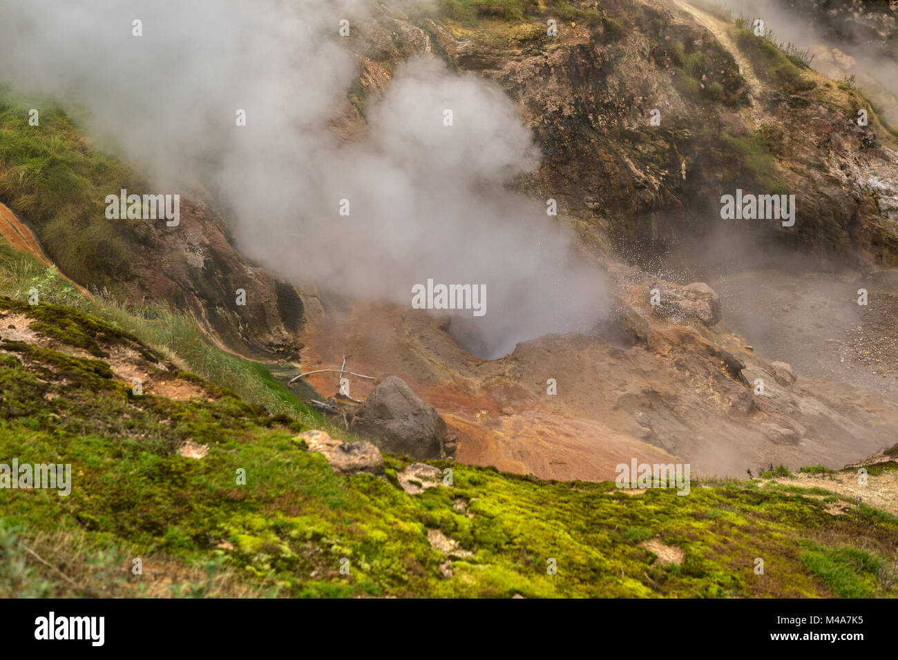Eruption Bolshoy Big Geyser in Valley of Geysers Stock Photo - Alamy