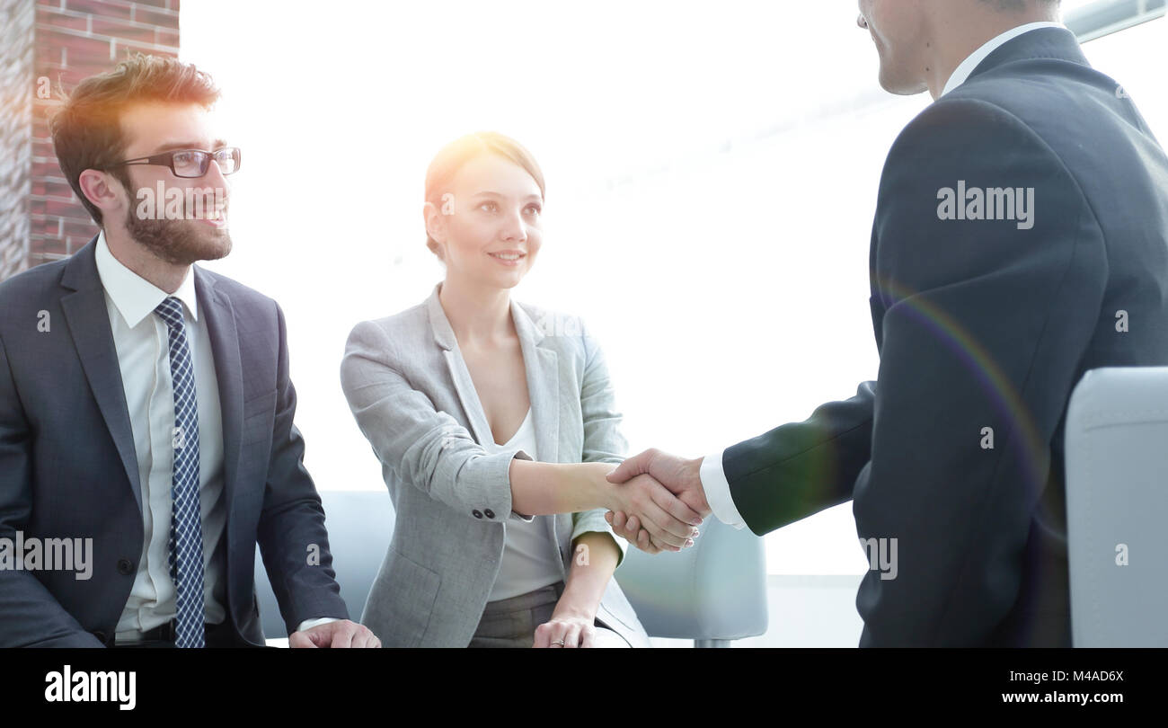 confident handshake business partners Stock Photo - Alamy