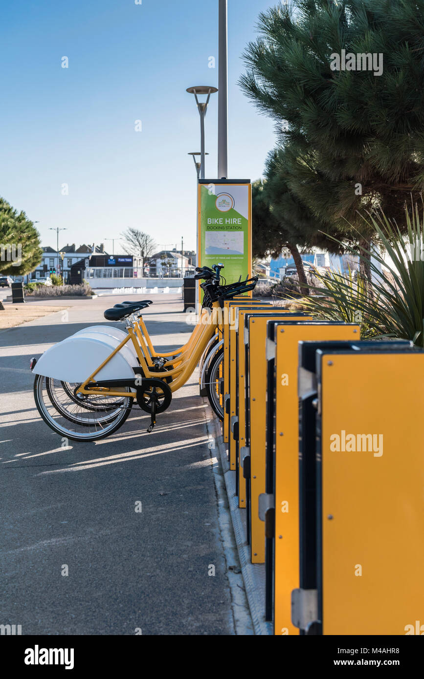 Cycle docking station hi-res stock photography and images - Alamy