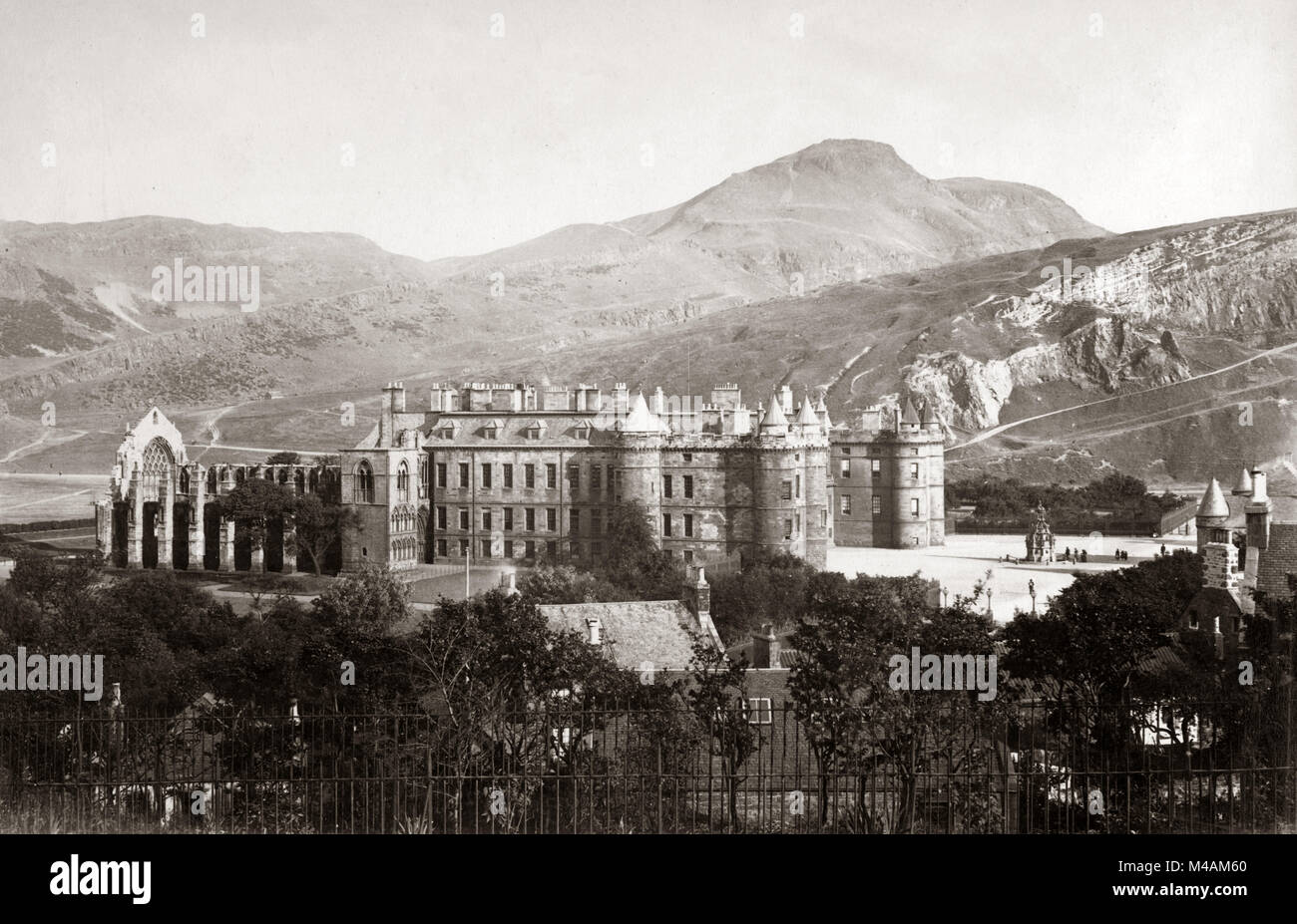 c.1880s Scotland - Palace of Holyrood, Edinburgh Stock Photo - Alamy