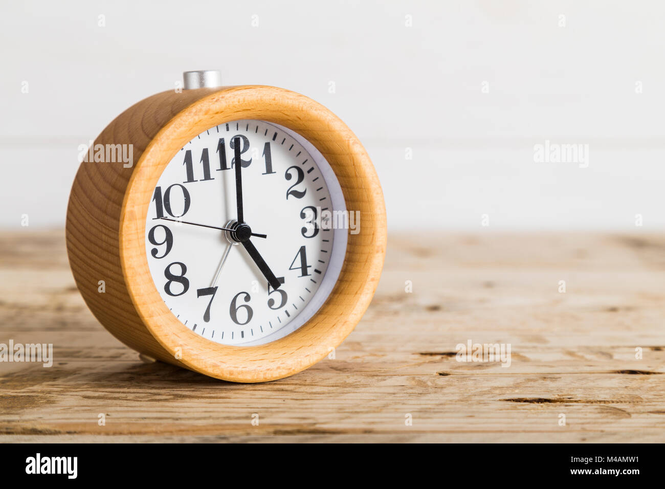 Clock signal hi-res stock photography and images - Alamy