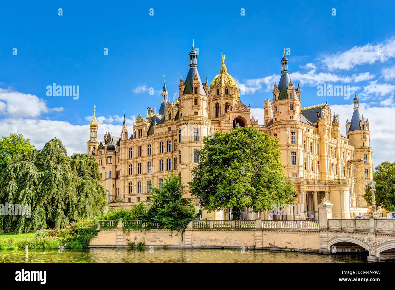 Schwerin Palace in romantic Historicism architecture style Stock Photo ...
