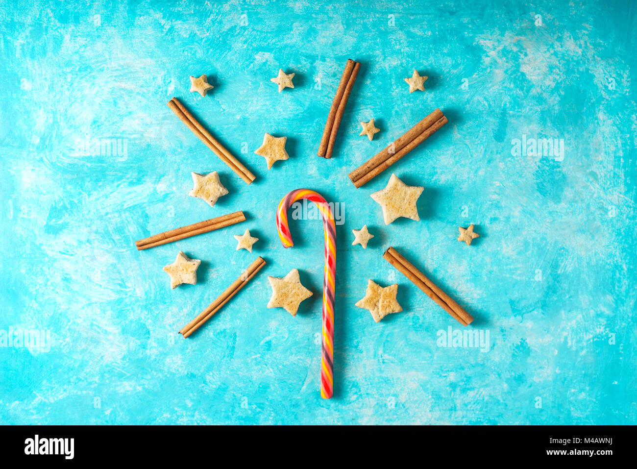 Red and blue sweets hi-res stock photography and images - Alamy