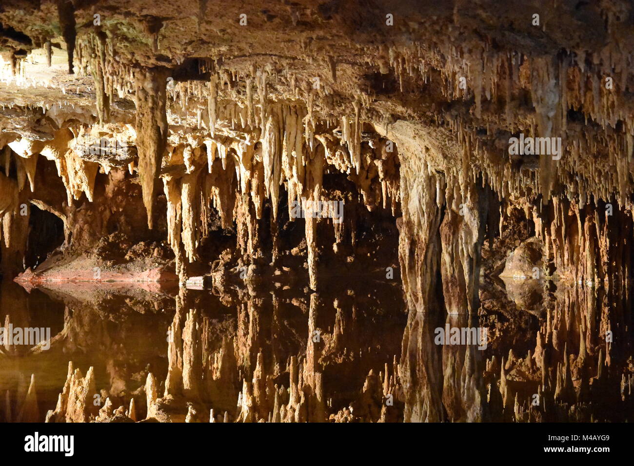 Luray Caverns in Luray, Virginia Stock Photo - Alamy