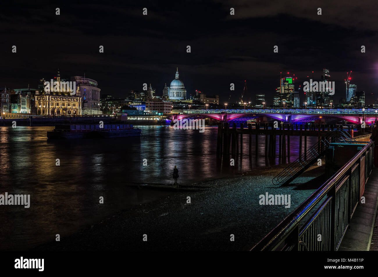 South Bank Night Scene High Resolution Stock Photography and Images - Alamy