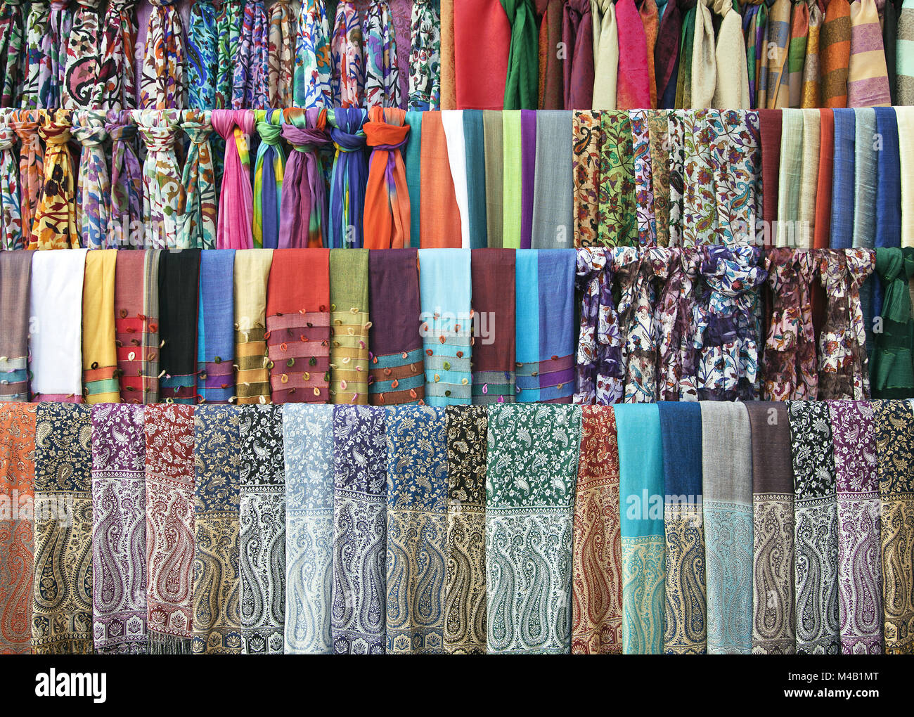 Colorful scarves on an oriental bazaar market Stock Photo - Alamy