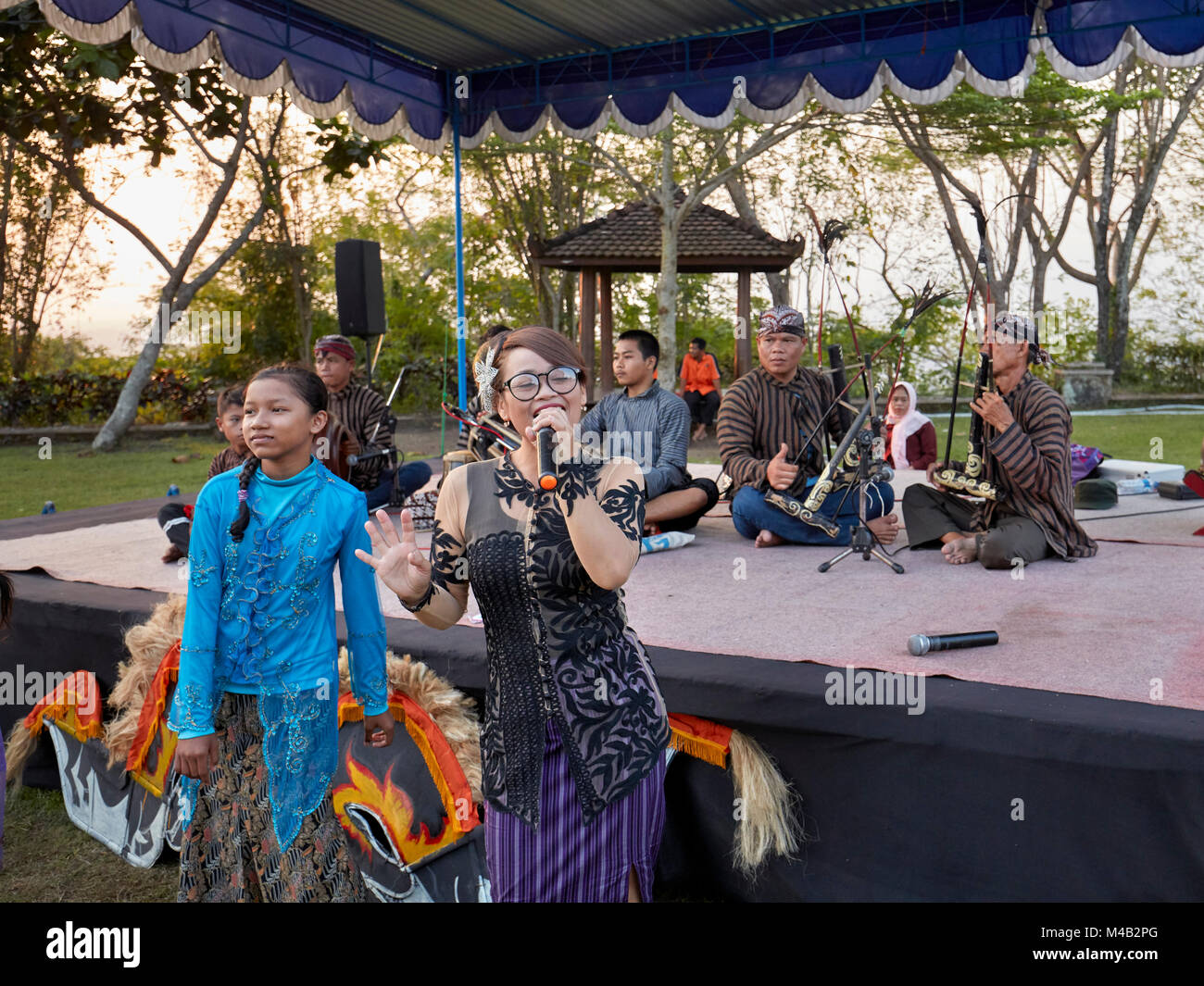 Indonesian musicians playing traditional music for visitors of Ratu ...