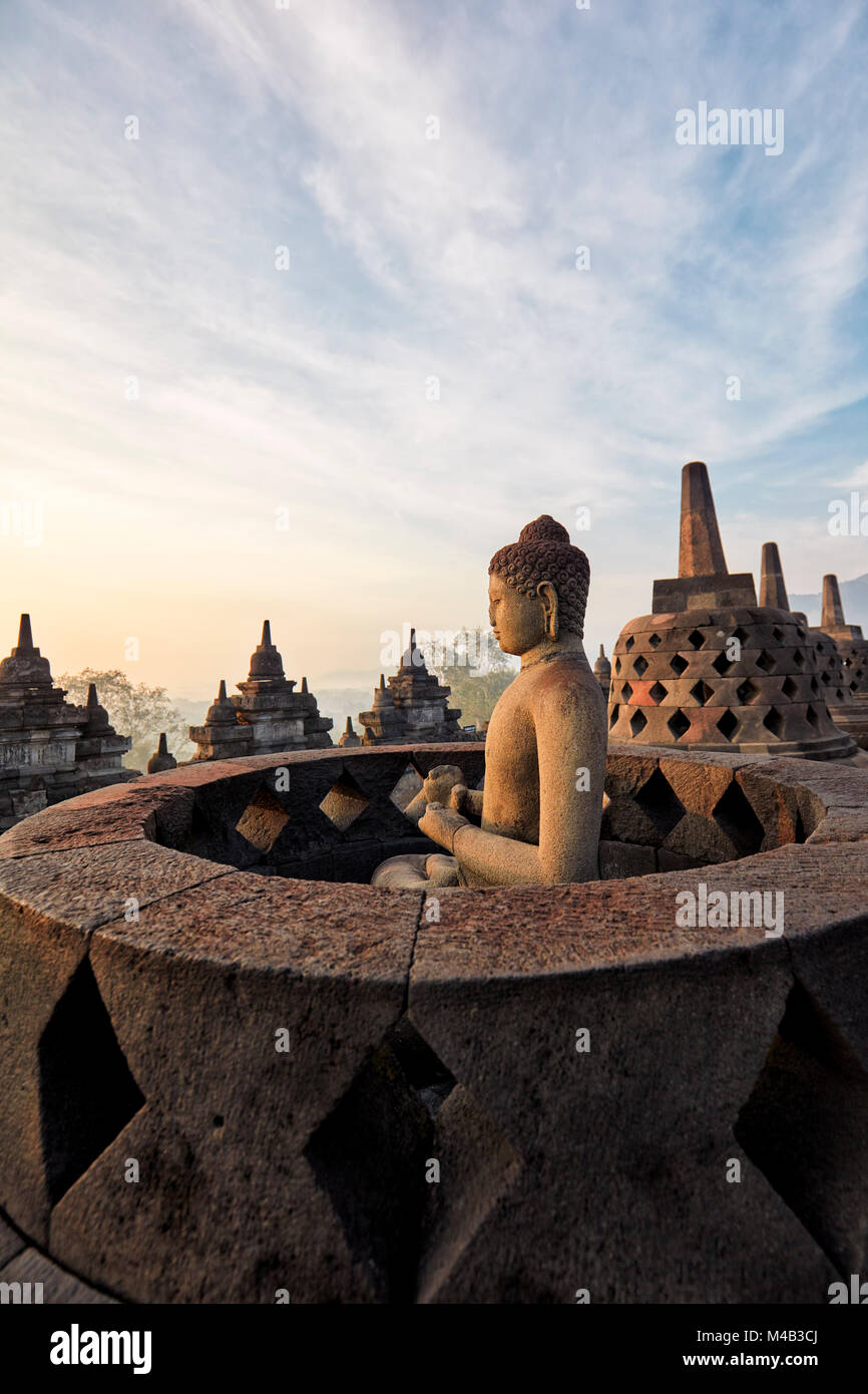 Buddha statue with the hand position of Dharmachakra mudra ...