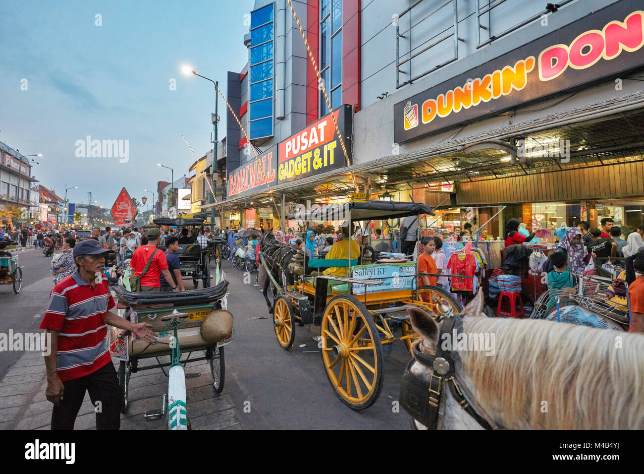 Malioboro hi-res stock photography and images - Alamy