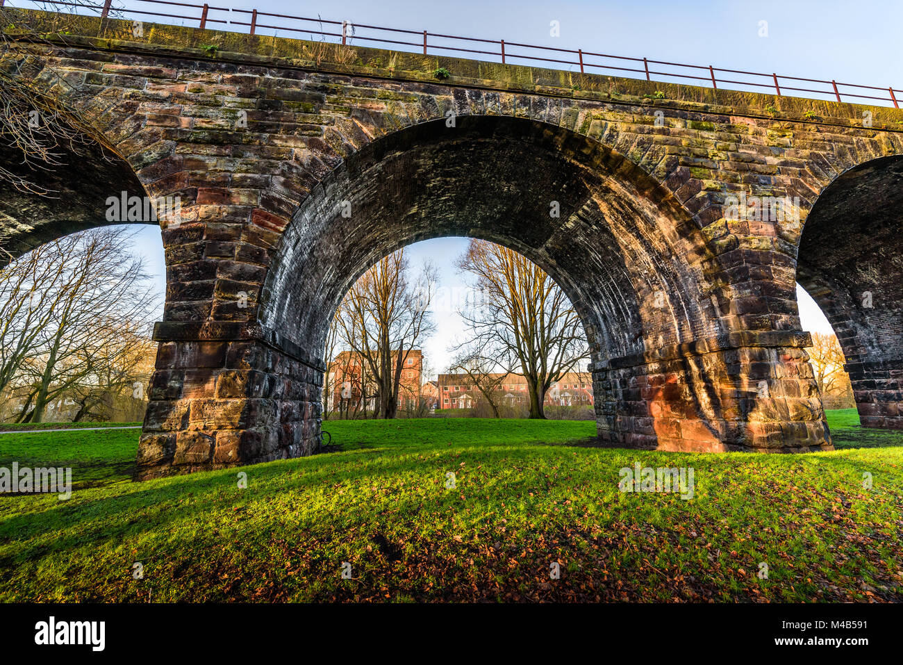 Victorian stone arch bridge hi-res stock photography and images - Alamy