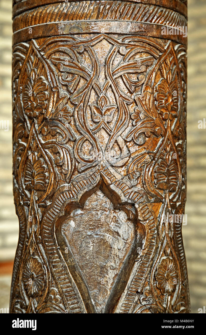 Carved wooden column, Uzbekistan Stock Photo - Alamy