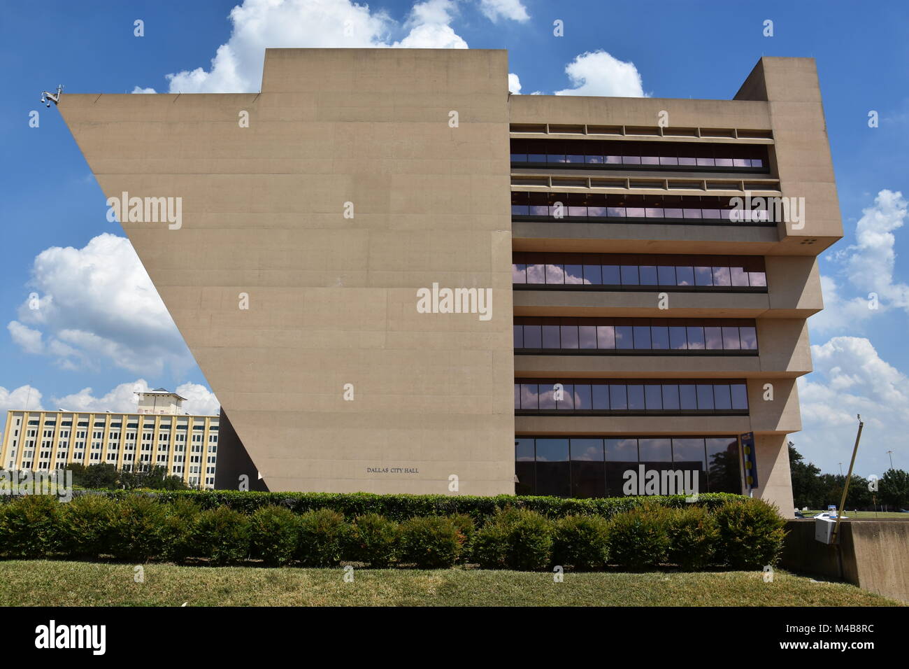 Dallas city hall hi-res stock photography and images - Alamy