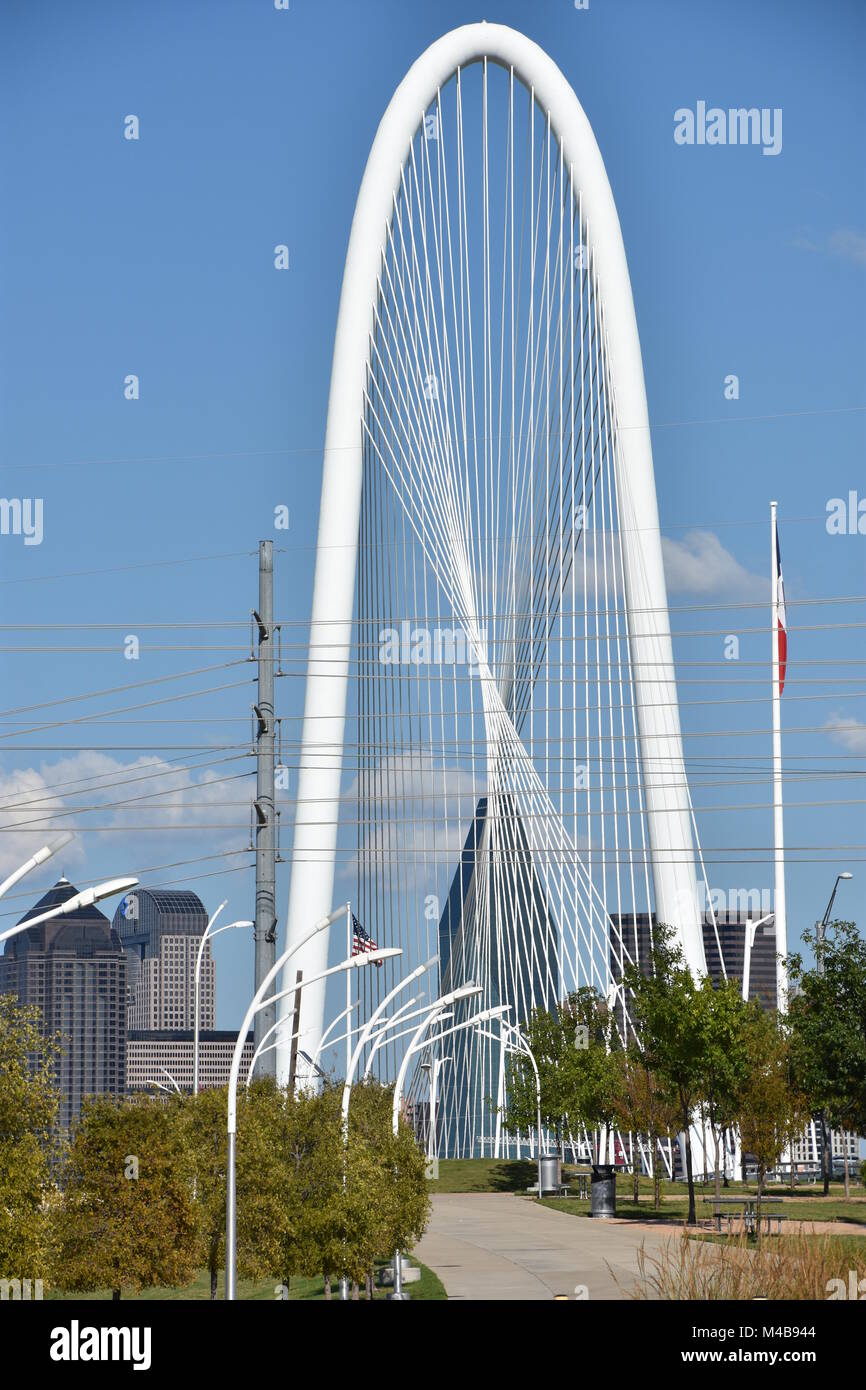 Hunt building dallas hi-res stock photography and images - Alamy