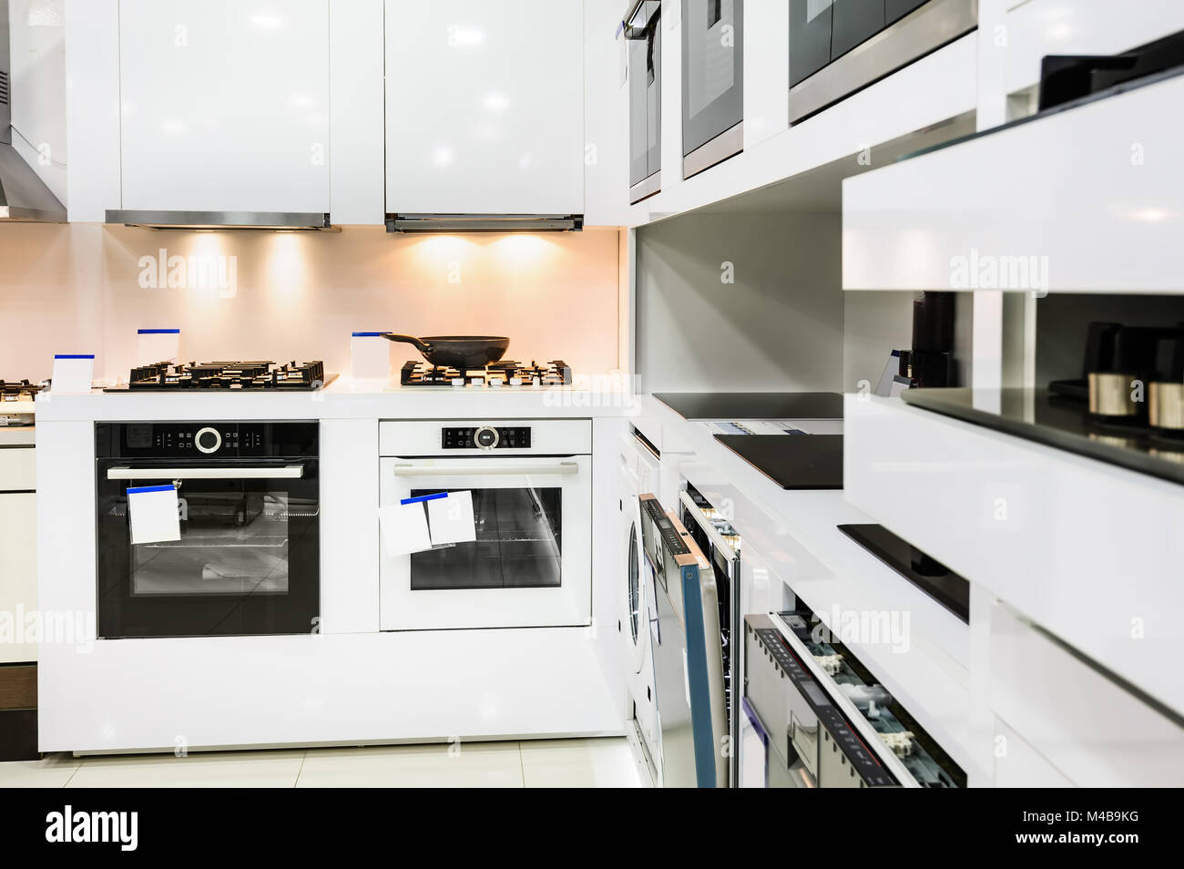 Home appliance in the store Stock Photo - Alamy