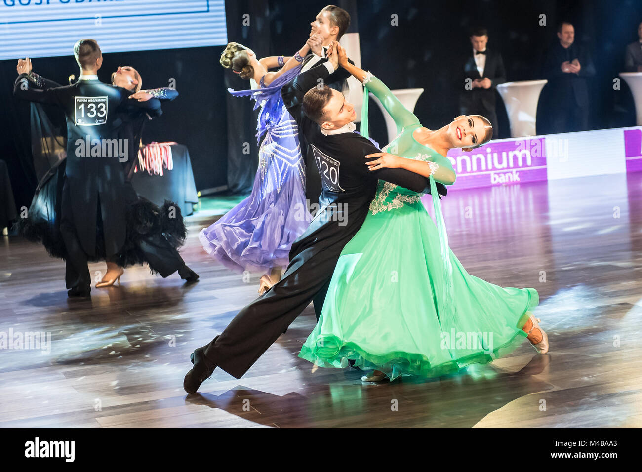 dancers dancing standard dance Stock Photo - Alamy