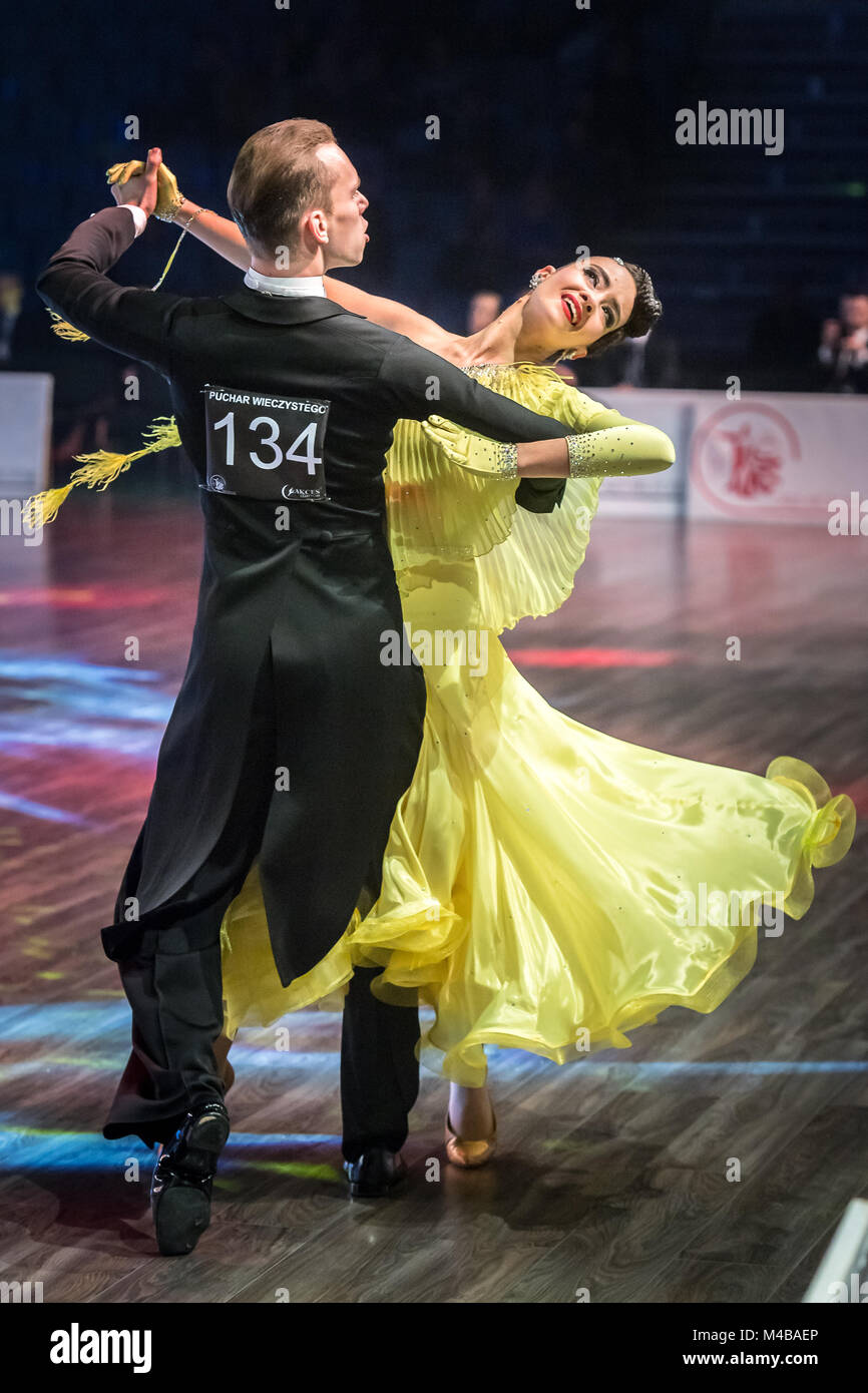 dancers dancing standard dance Stock Photo - Alamy