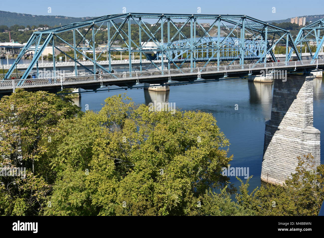 Walnut Street Bridge in Chattanooga, Tennessee Stock Photo - Alamy