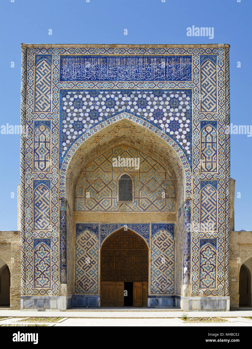 Arch portal of Kok Gumbaz mosque, Uzbekistan Stock Photo - Alamy