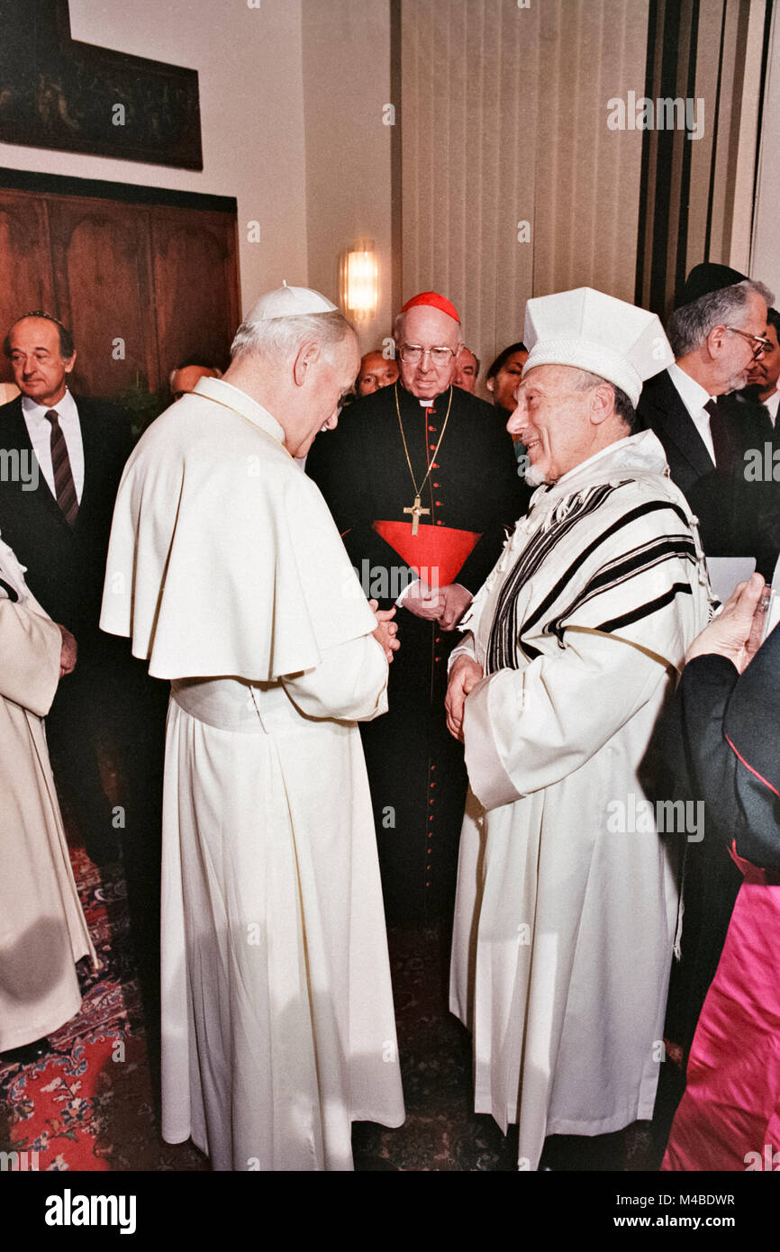 John Paul II visited the Synagogue of Rome on 13th April 1986 in this ...