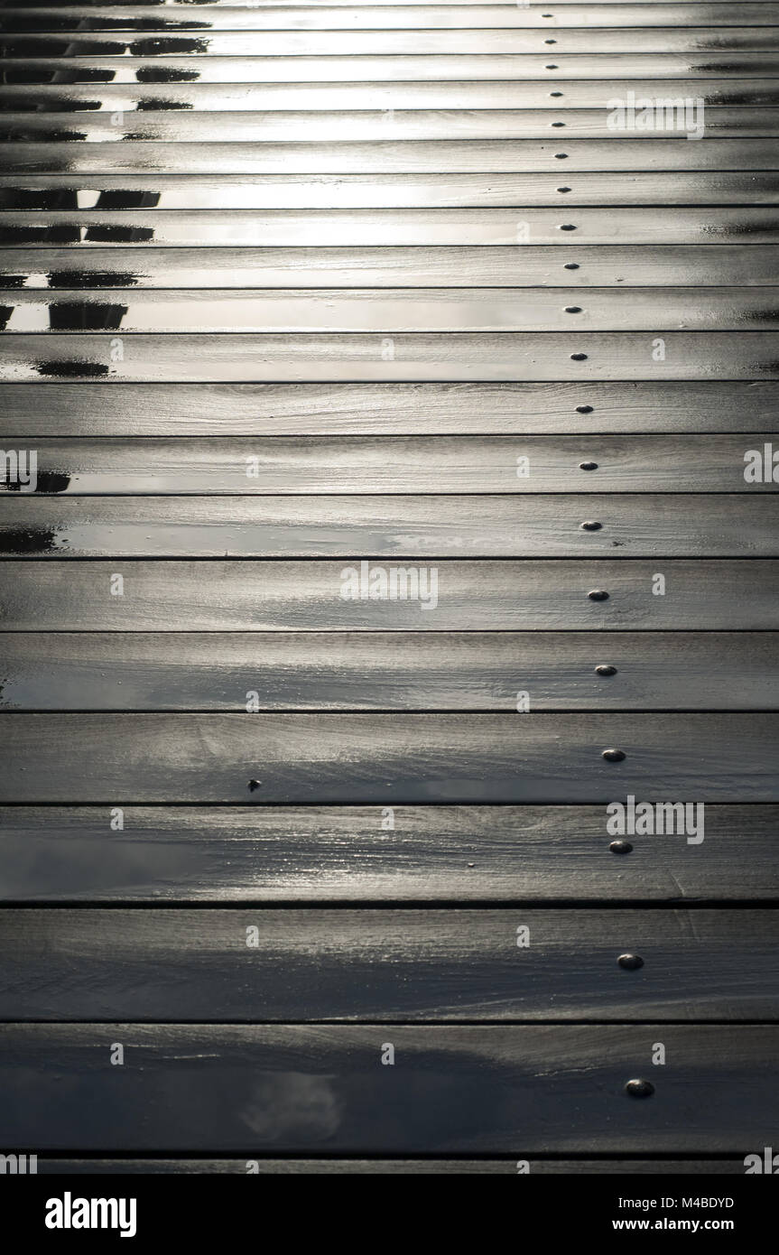 Surface of wet wooden boards Stock Photo - Alamy