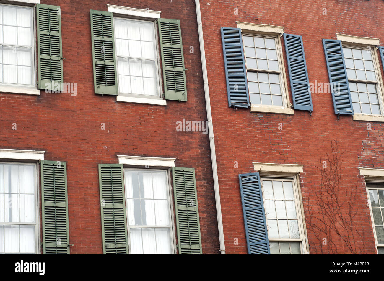 Old urban building hi-res stock photography and images - Alamy