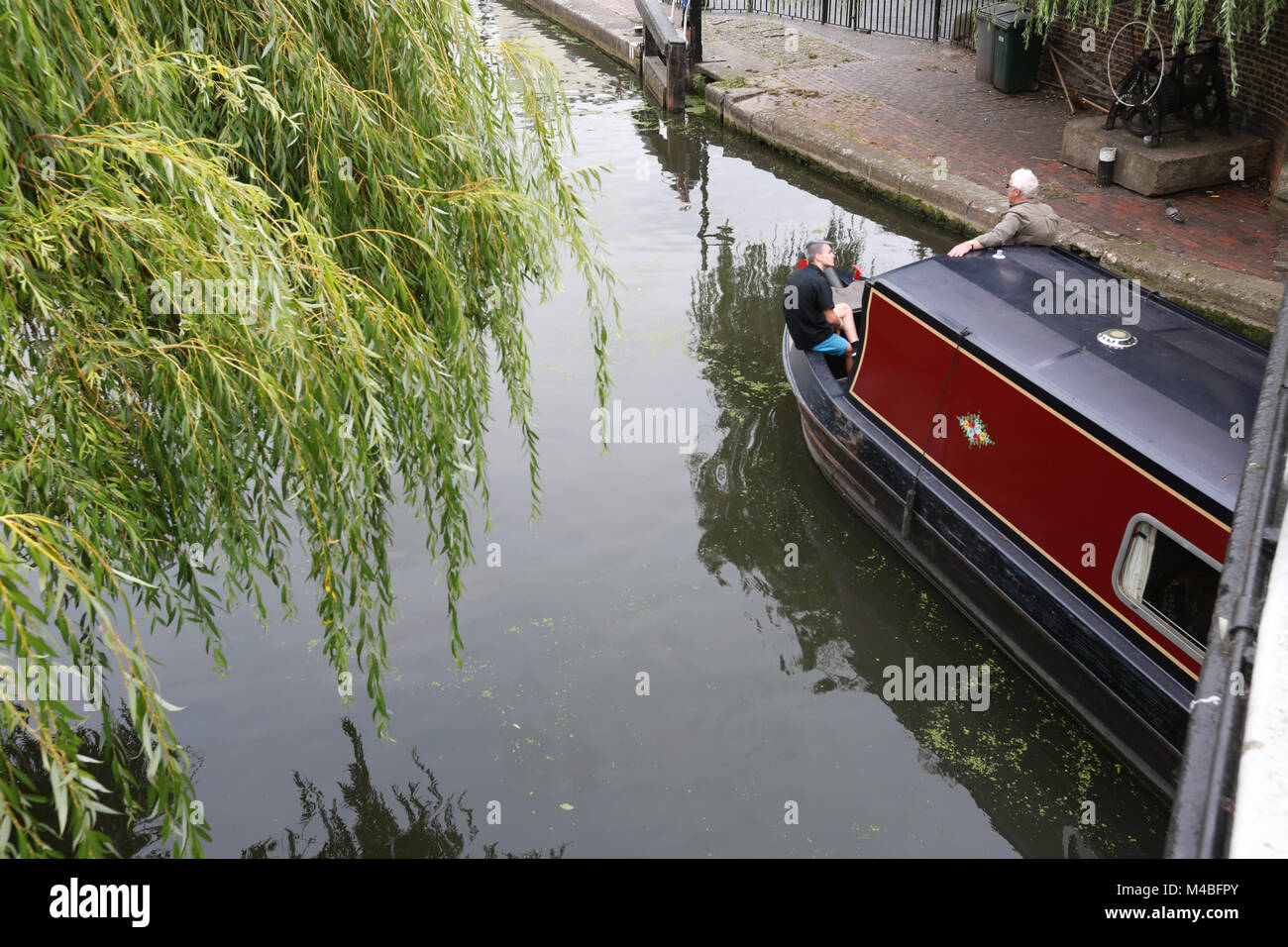 Riverbus hi-res stock photography and images - Alamy