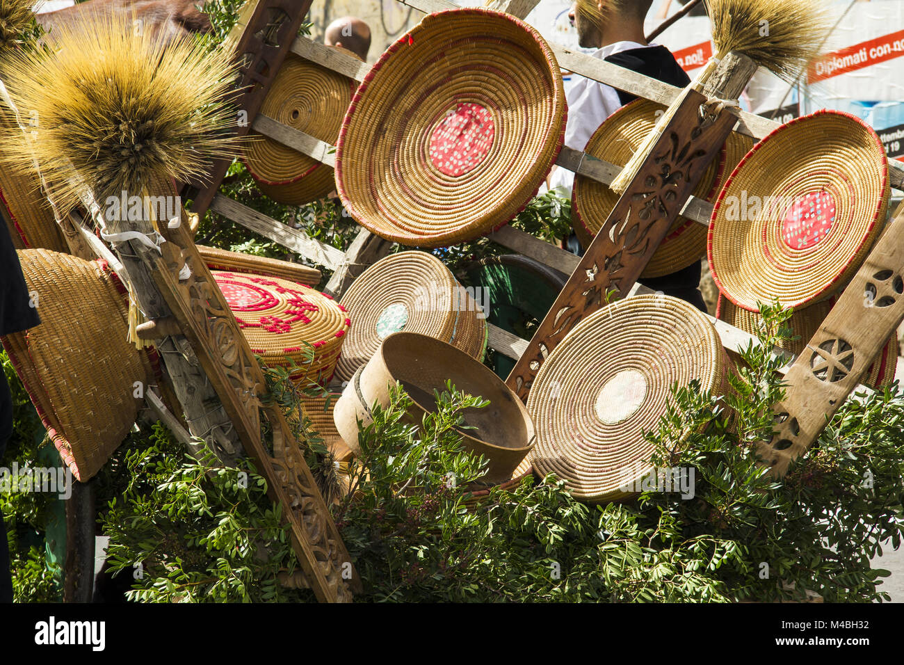 Traditional cart hi-res stock photography and images - Alamy