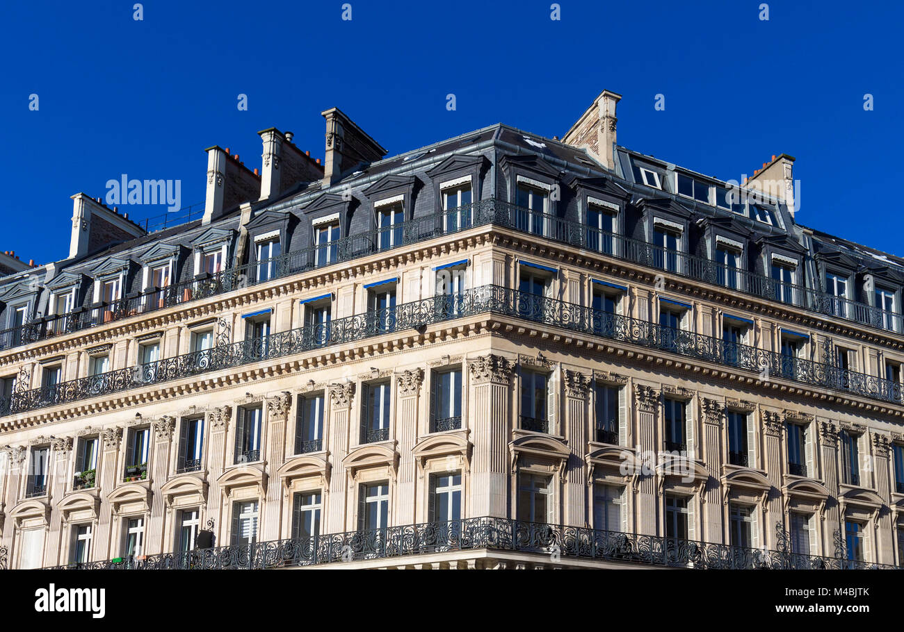 The traditional facade of Parisian building, France Stock Photo - Alamy
