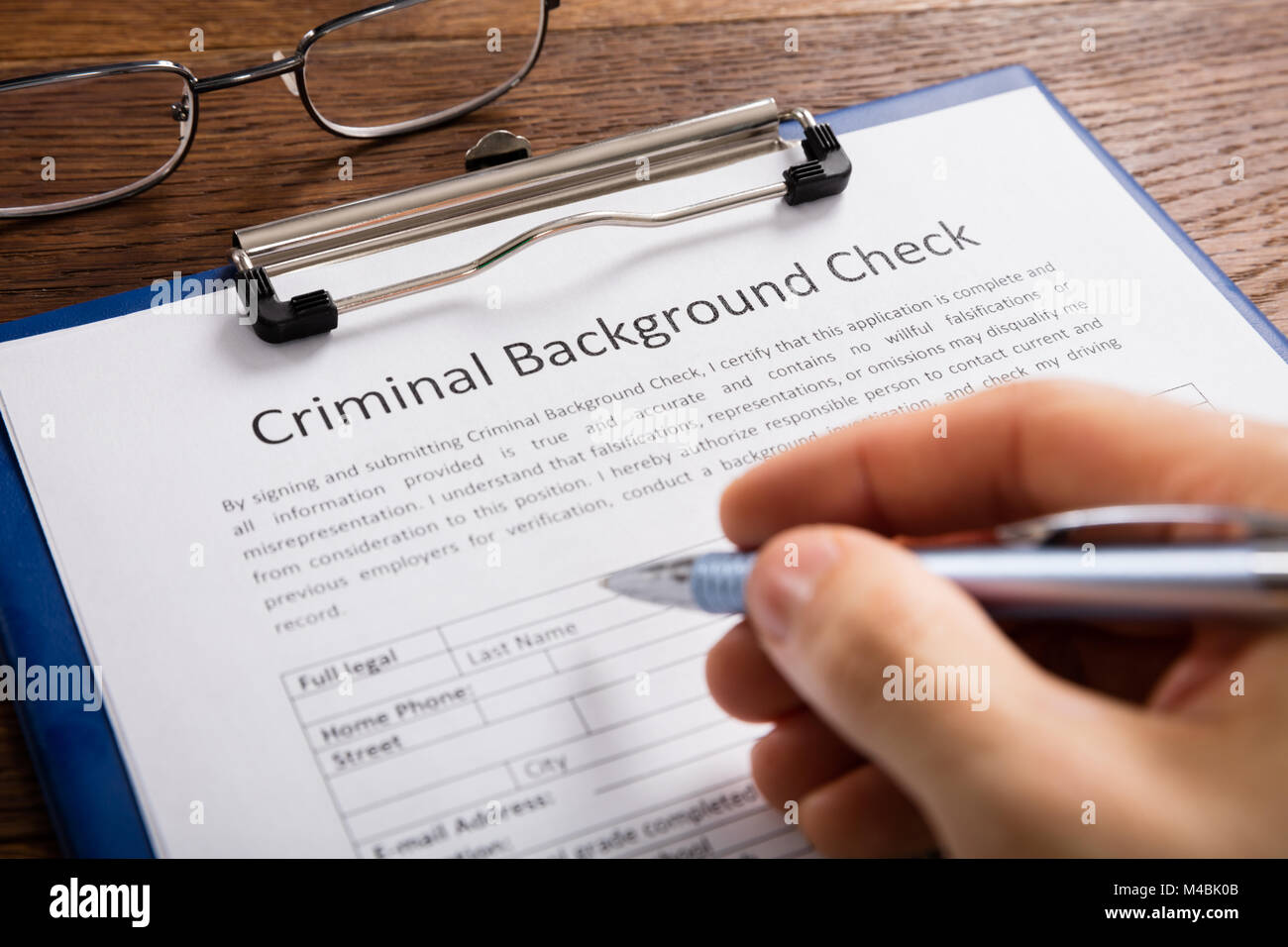 Questionnaire read hi-res stock photography and images - Alamy