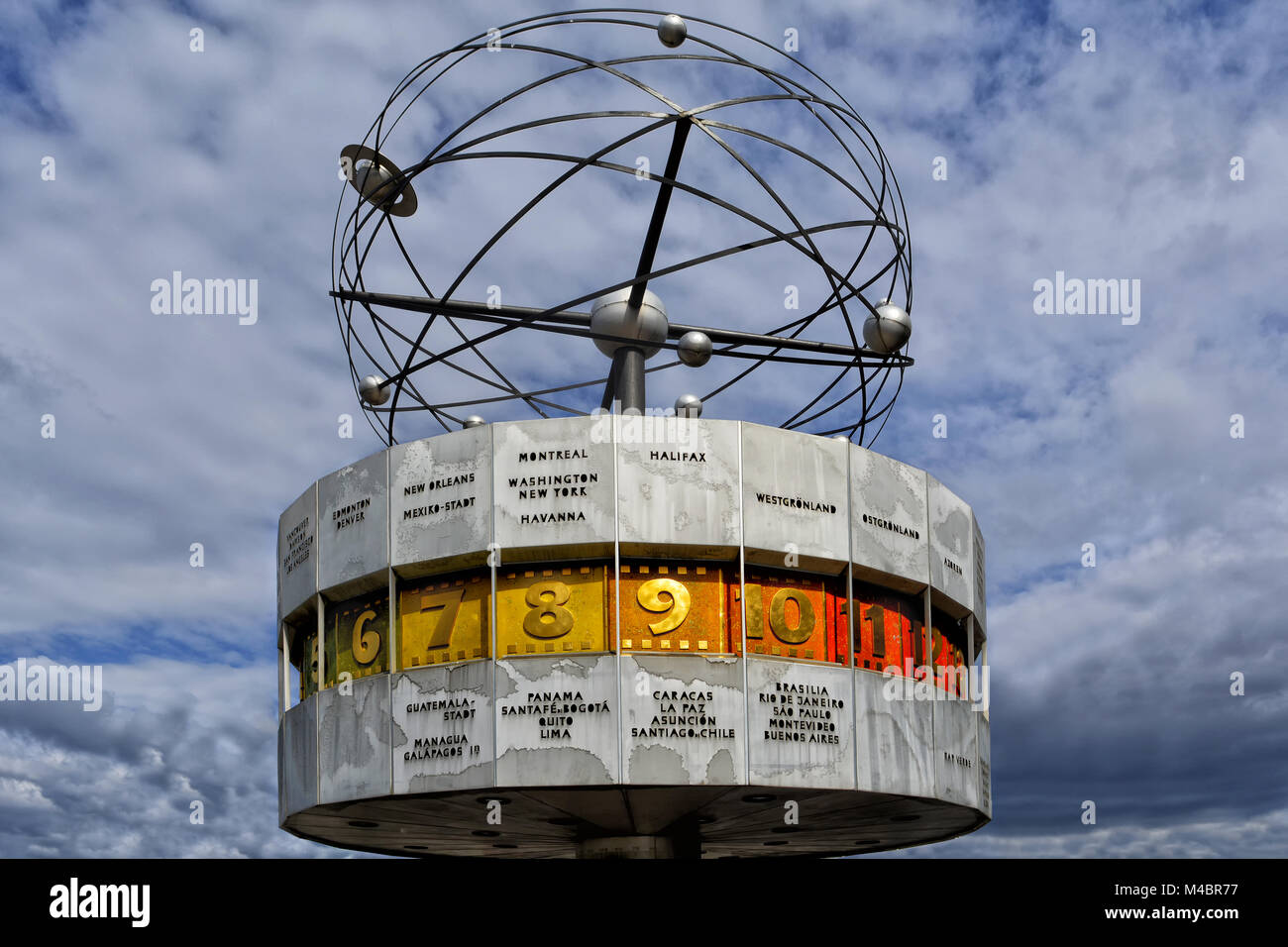 Worldtimeclock hi-res stock photography and images - Alamy