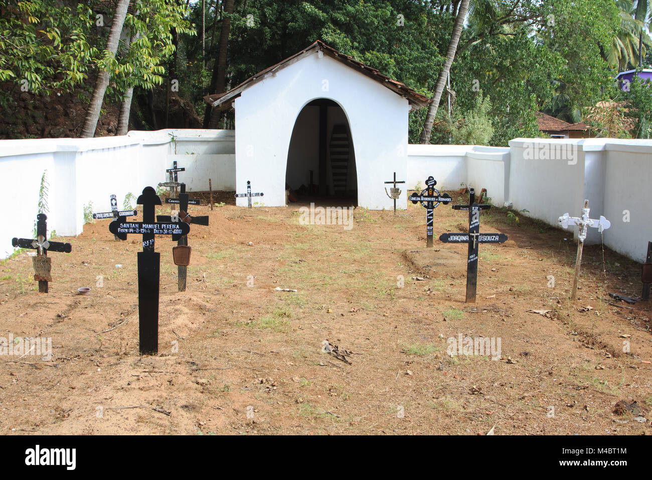 Goa cemetery hi-res stock photography and images - Alamy