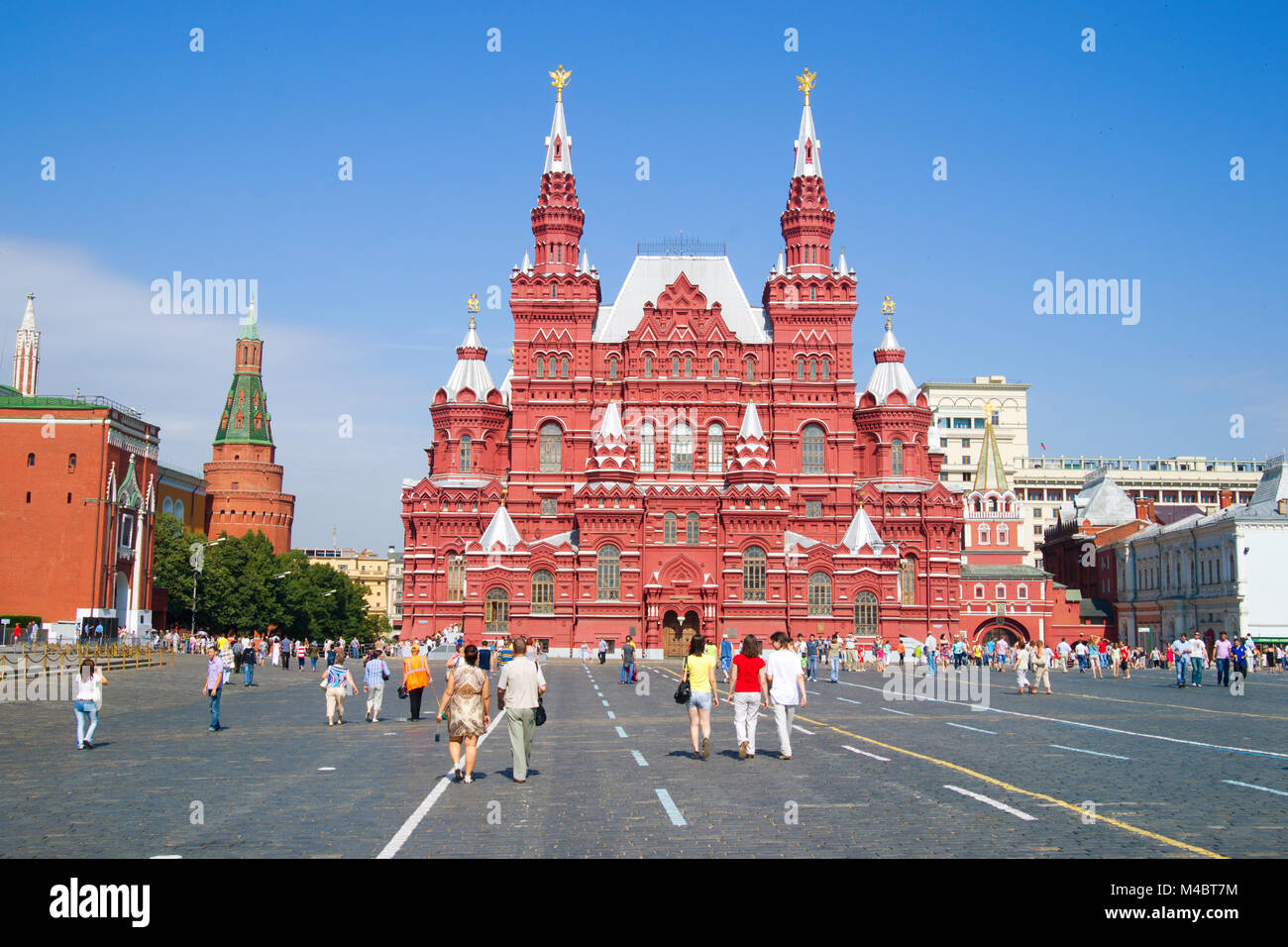 Soviet flag red square hi-res stock photography and images - Alamy