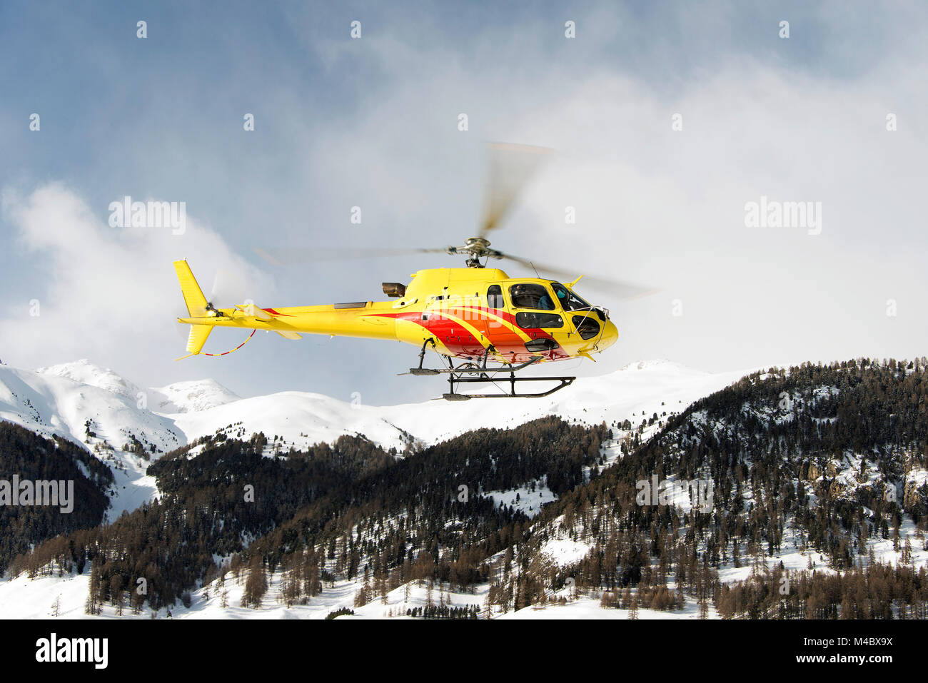 Switzerland swiss helicopter chopper hi-res stock photography and ...