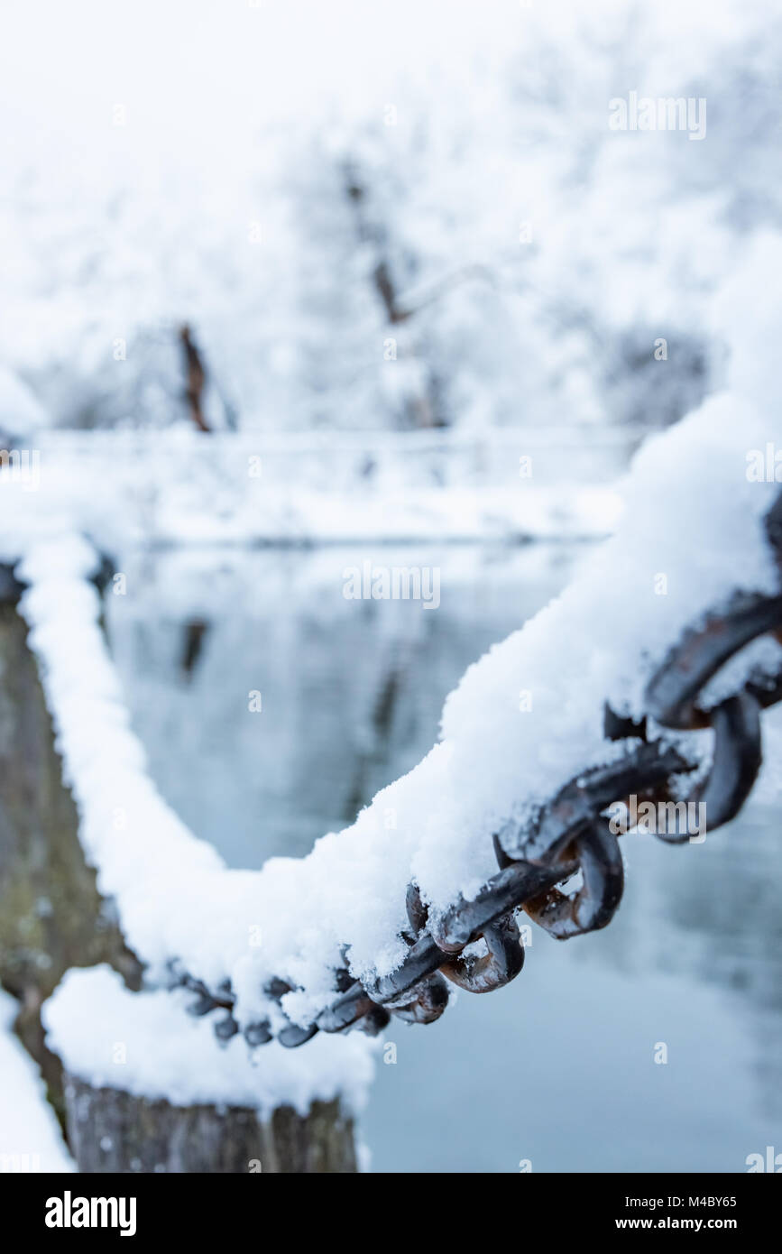 Slave chains iron hi-res stock photography and images - Alamy