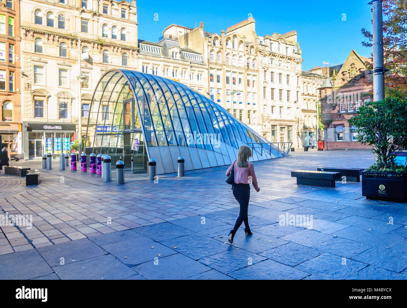 Modern design of the glass and steel canopy at the entrance of St ...