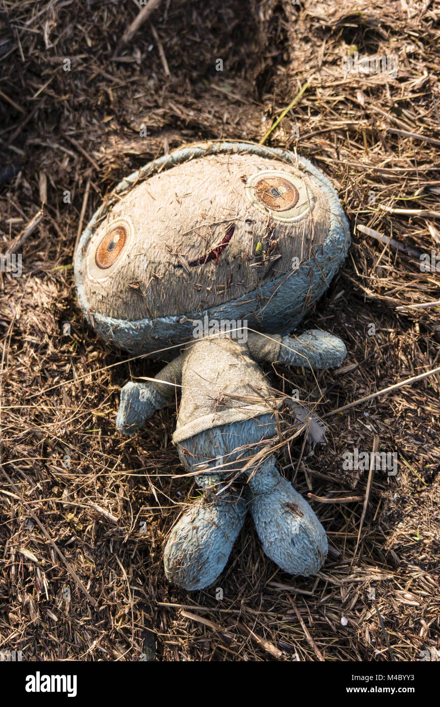 Garbage doll hi-res stock photography and images - Alamy