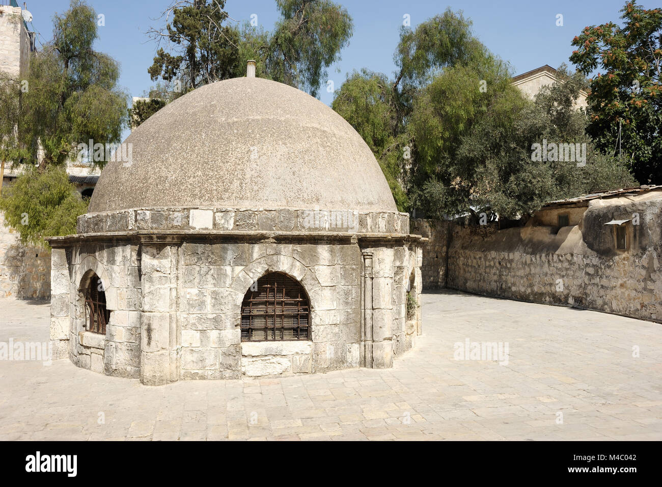 Church of the holy sepulchre golgotha hi-res stock photography and ...
