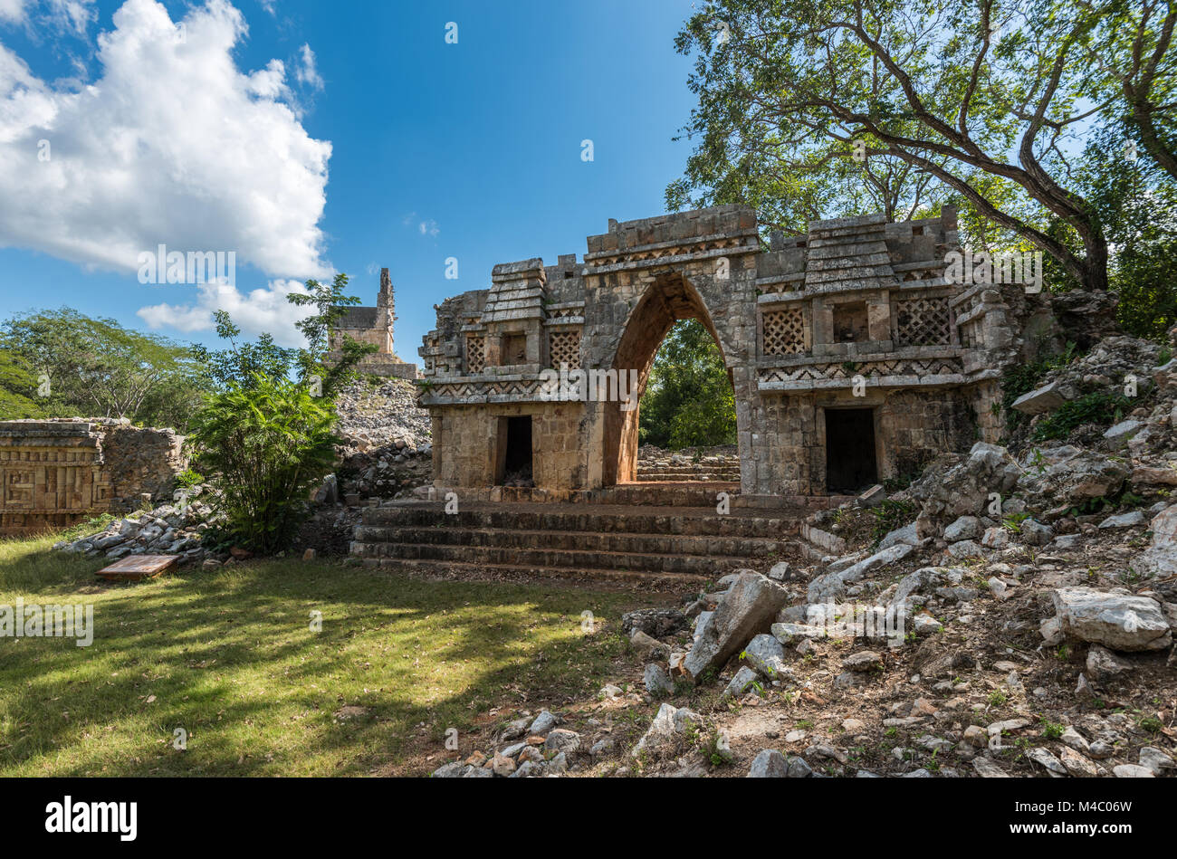 Ancient arch at Labna mayan ruins, Yucatan, Mexico Stock Photo - Alamy