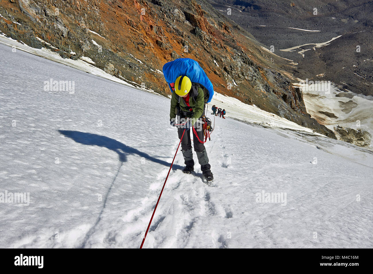 Team climbers alps hi-res stock photography and images - Alamy