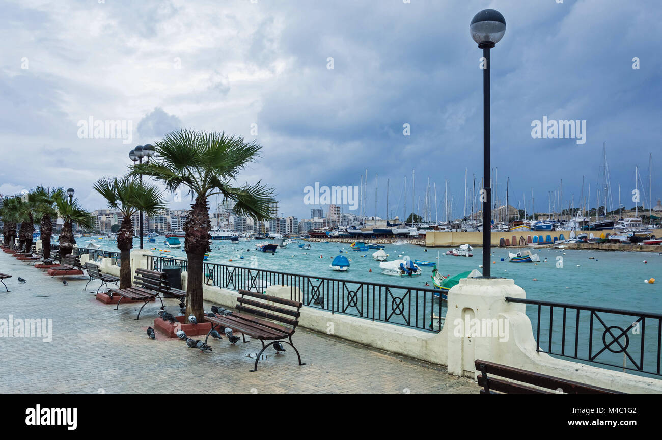 Valletta malta port hi-res stock photography and images - Alamy