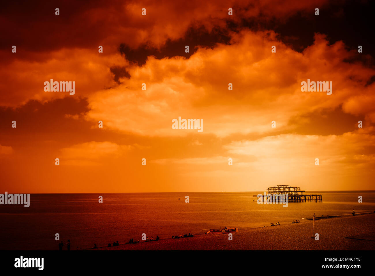 Brighton seacoast hi-res stock photography and images - Alamy