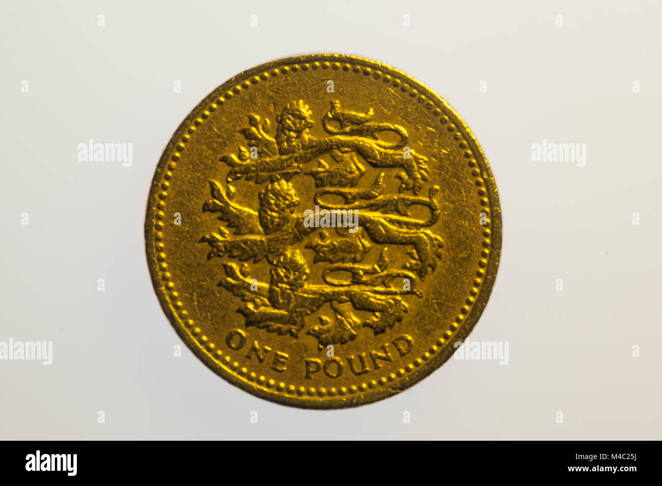 One pound coin reverse Stock Photo - Alamy
