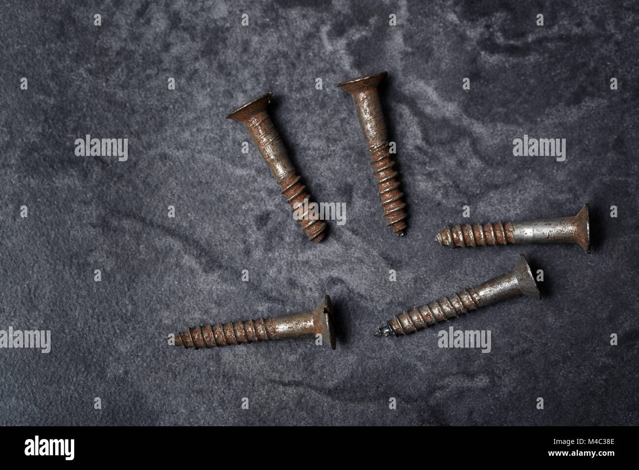 Rusty screws hi-res stock photography and images - Alamy