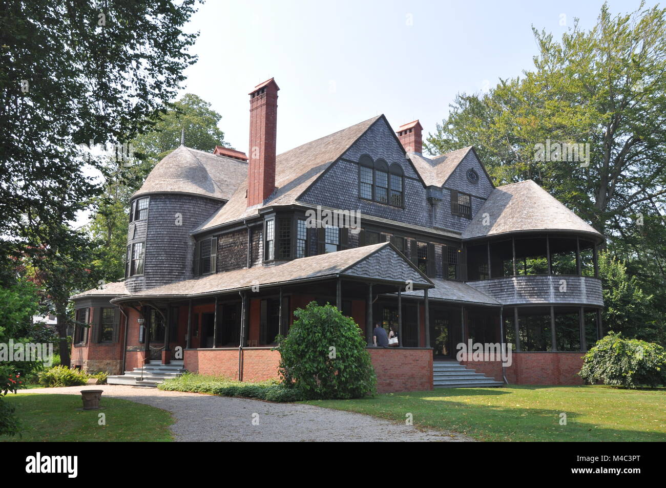 Isaac bell hi-res stock photography and images - Alamy