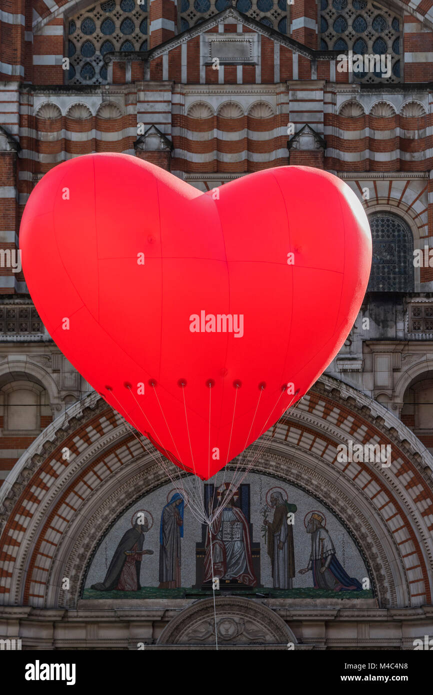London, UK. 15th Feb, 2018. A Chubby Heart in Westminster Cathedral ...