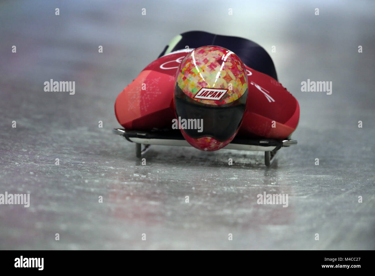 Mens skeleton olympic sliding centre hi-res stock photography and ...