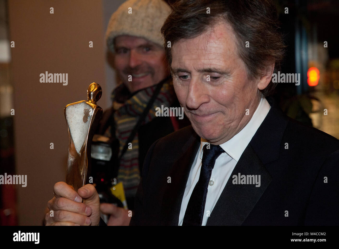 Irish actor gabriel byrne hi-res stock photography and images - Alamy